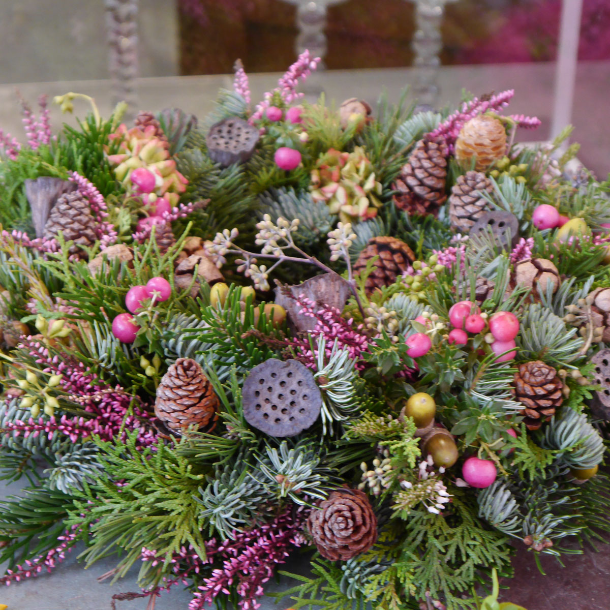 Moderne Grabgestaltung im Herbst - Zirol